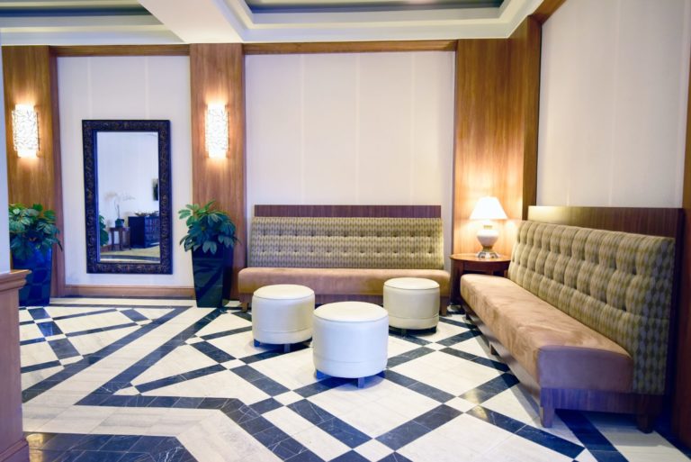 Lobby-Seating-Area | TRU Management